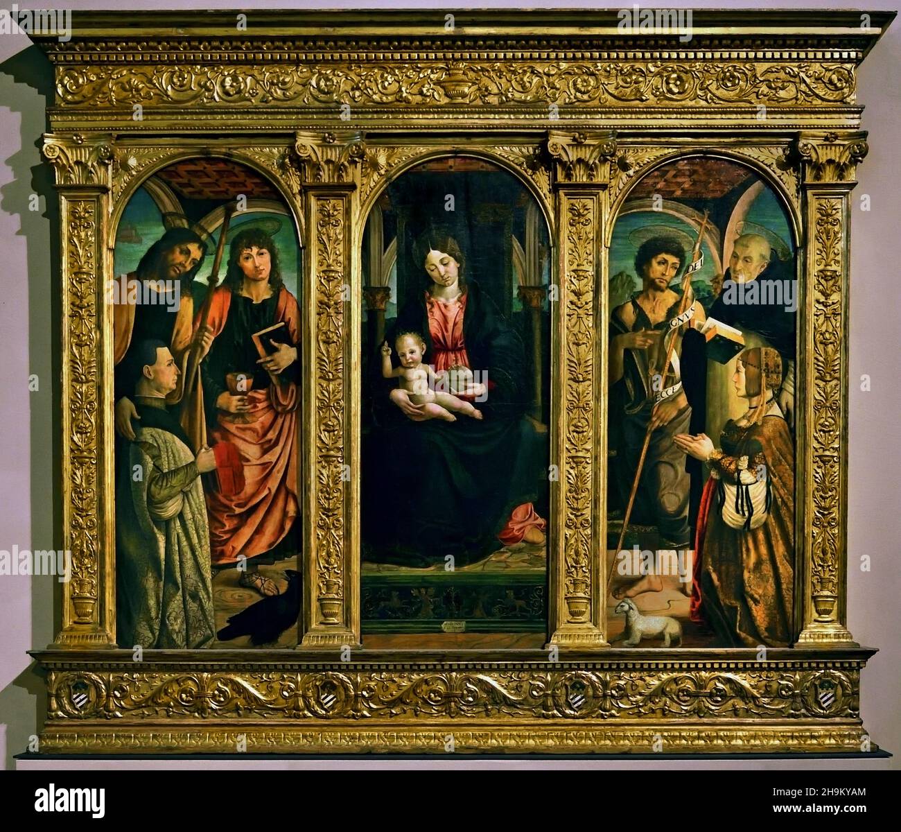 Polyptych with madonna and child enthroned hi-res stock photography and images - Alamy